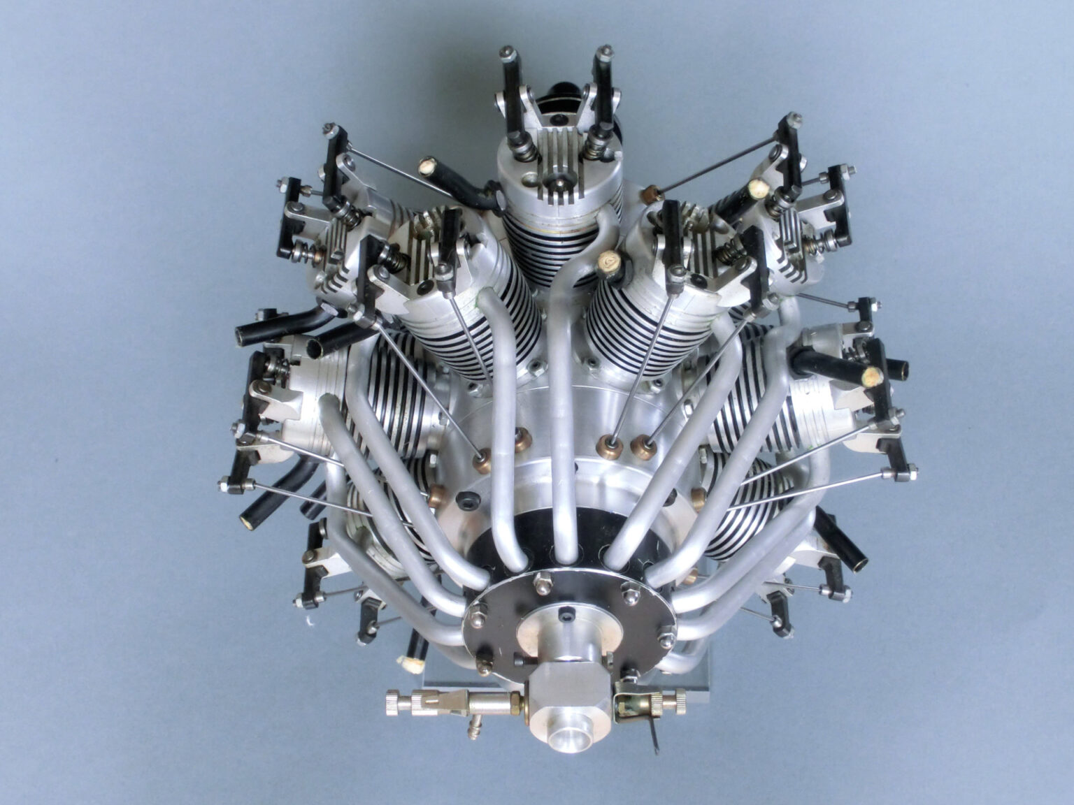 Plan: 14 Cylinder Double Row Engine | Martin Ohrndorf Modellbau & Technik